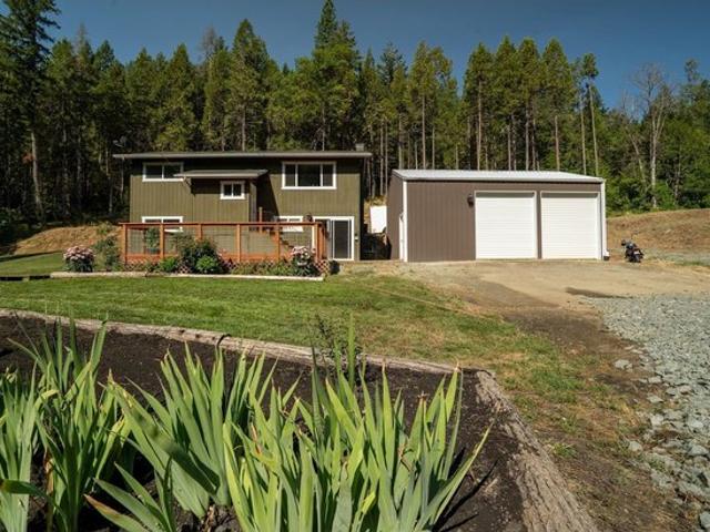 3902 S Myrtle Rd, Myrtle Creek, OR 97457