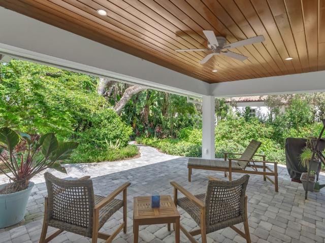 3902 Sabal Palm Dr, Vero Beach, FL 32963 | MLS #283004