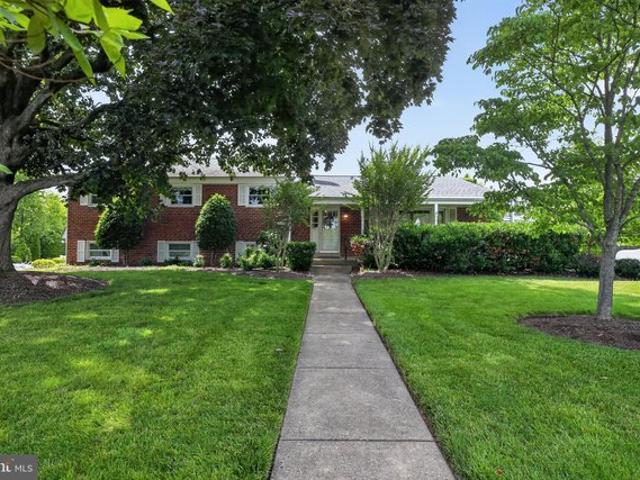 3902 Shelley Rd, Huntingdon Valley, PA 19006