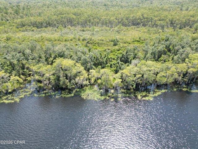 3902 Union Hill Rd, Caryville, FL 32427