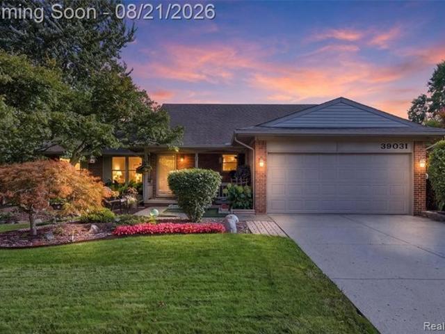 39031 Meeting House Ln, Livonia, MI 48154