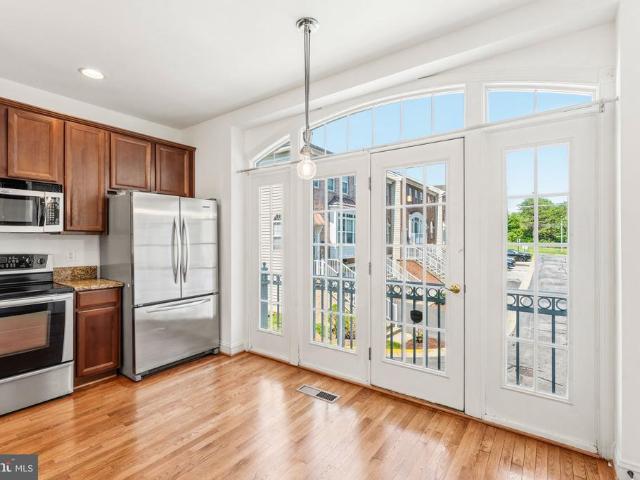 3903 Madison Park Lane