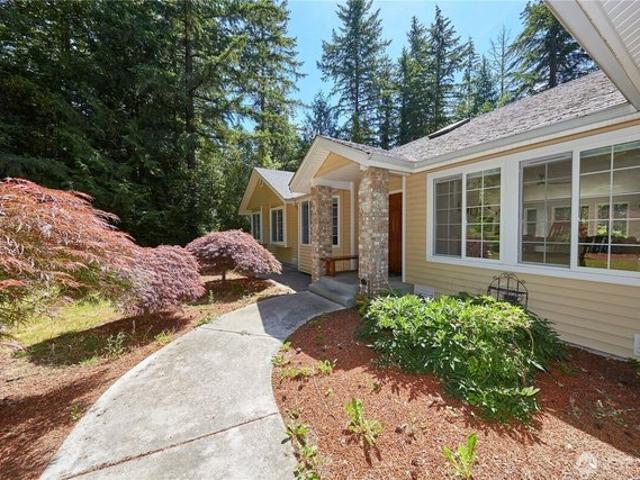 3903 NW Martha Ln, Silverdale, WA 98383