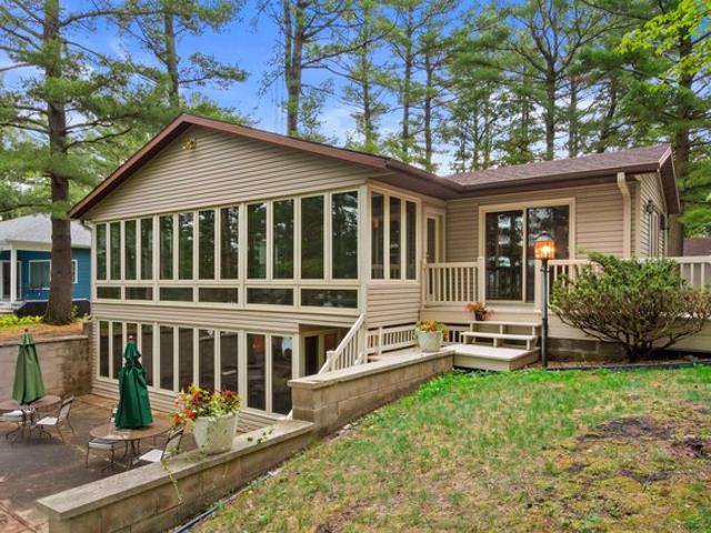 3903 N 7th Dr, Hancock, WI 54943