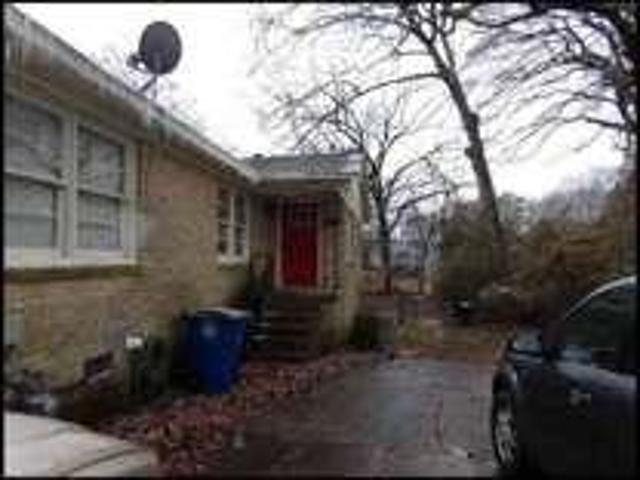 3903 N Cypress