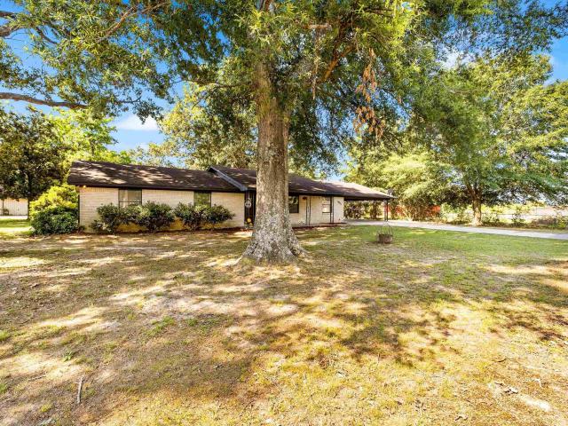 3903 Bracy Road