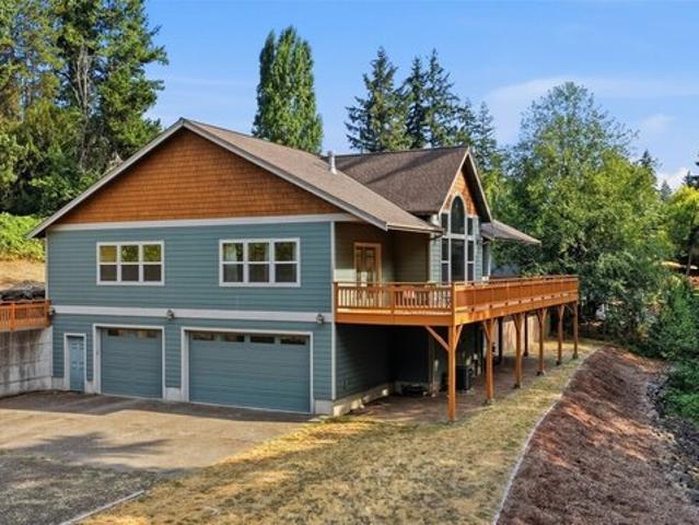 3903 Country Ln NW, Bremerton, WA 98312