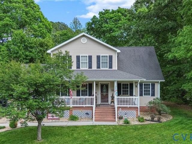 3903 Fawn Ct, North Dinwiddie, VA 23803
