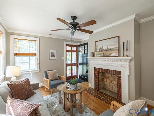 3903 Floyd Avenue