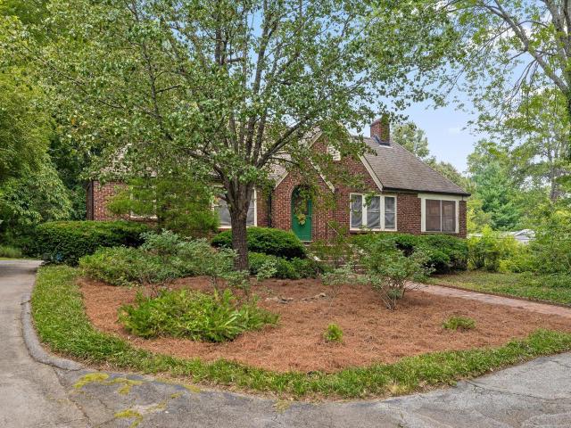 3903 Stone Circle