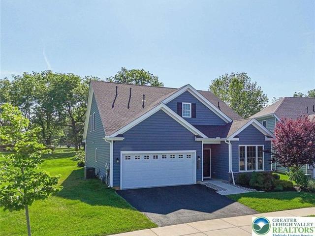 3903 Victors Way, Bethlehem, PA 18045
