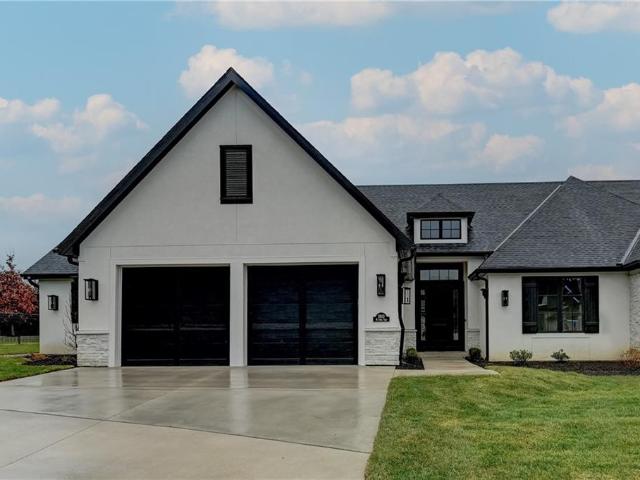 3903 W 84th Ter, Prairie Village, KS 66206 | Compass