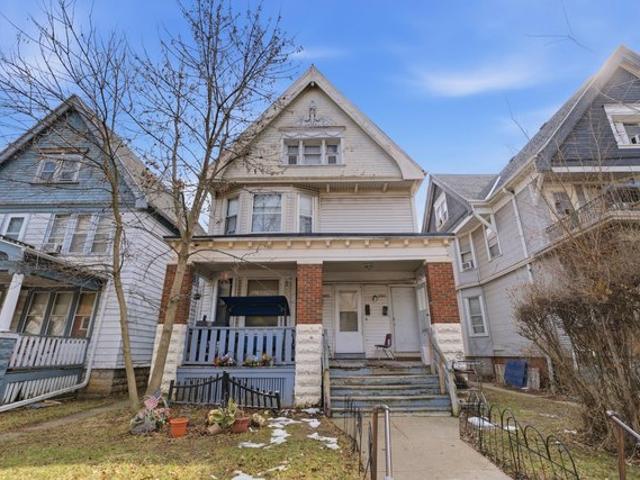 3903 W Walnut St Unit 3905, Milwaukee, WI 53208