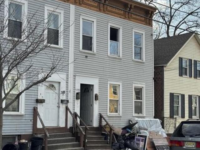 390 2nd St, Albany, NY 12206