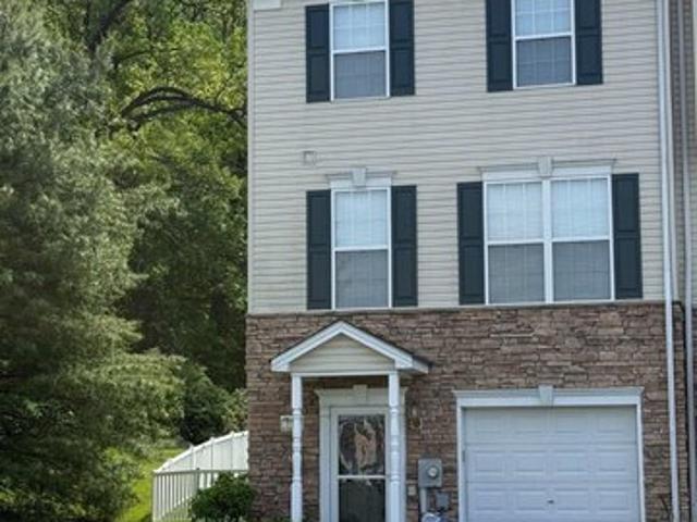 390 Bruaw Dr, York, PA 17406