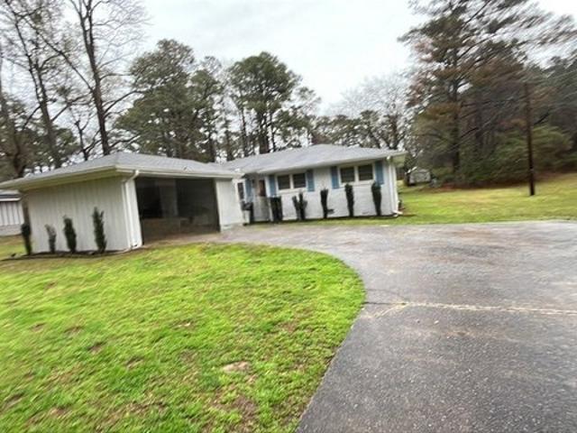 390 Dot Dr, Atlanta, GA 30349