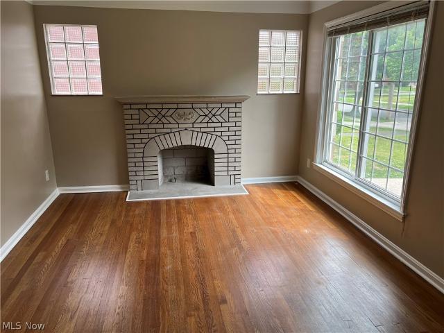 390 E 210th Street