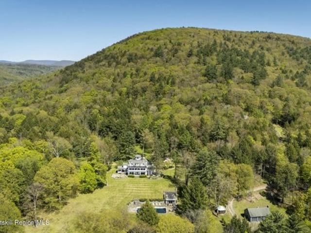 390 Erpf Rd, Arkville, NY 12406