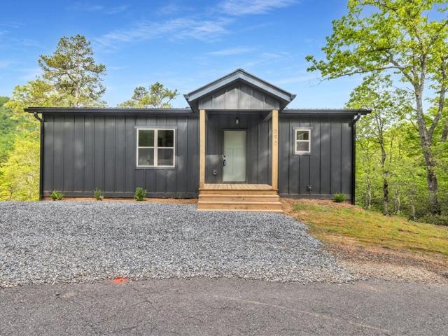 390 Fiddlers Way