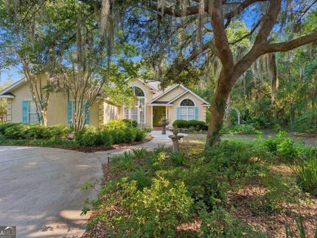390 Harbor View Dr, Woodbine, GA 31569