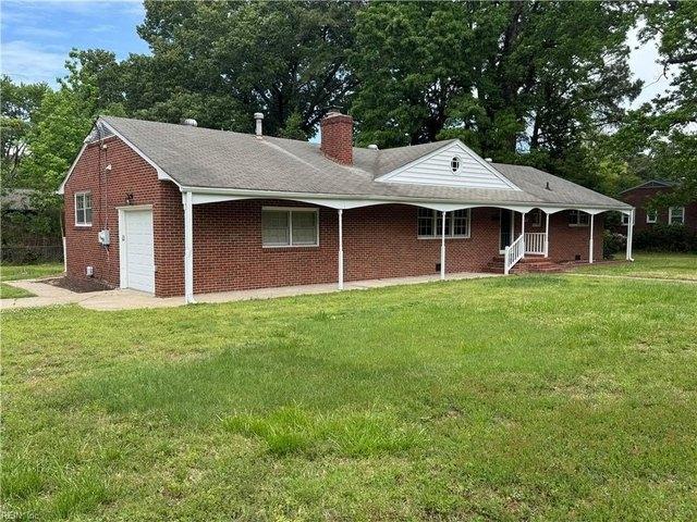 390 Hiden Blvd, Newport News, VA 23606