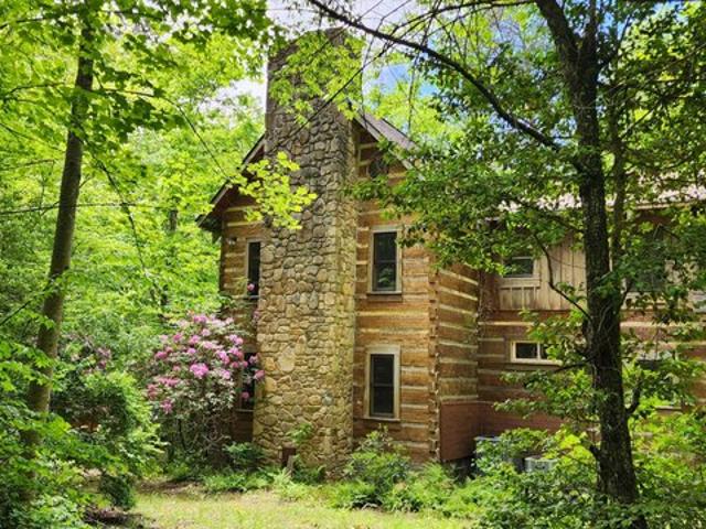 390 Moon Lake Rd, Mentone, AL 35984