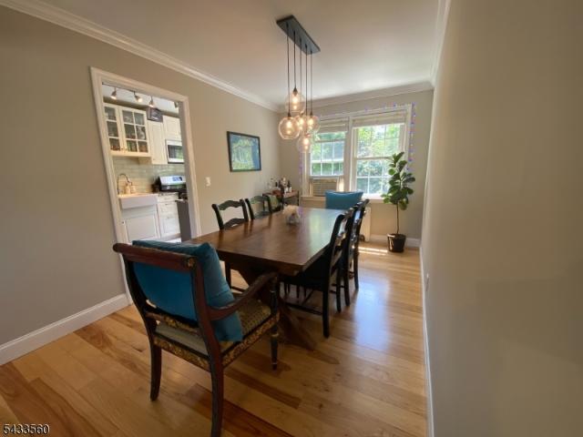 390 Morris Ave # 4