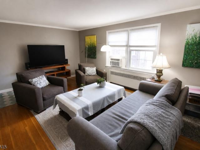 390 Morris Ave # 28