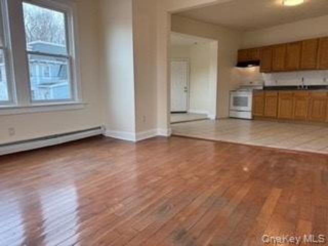 390 Main Street 3