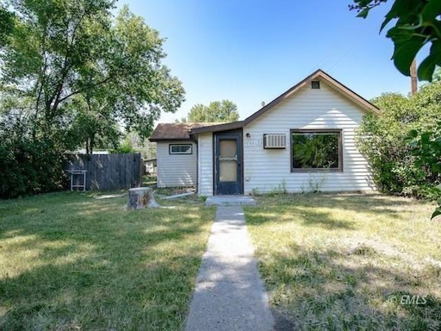 390 N 8th Ave, Forsyth, MT 59327