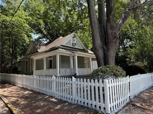 390 N Chase St, Athens, GA 30606