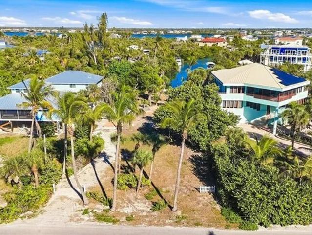 390 N Gulf Blvd, Placida, FL 33946