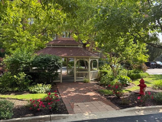 390 S Western Avenue # 402