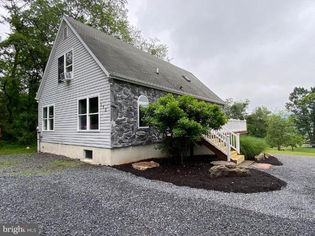 390 Summer Hill Road