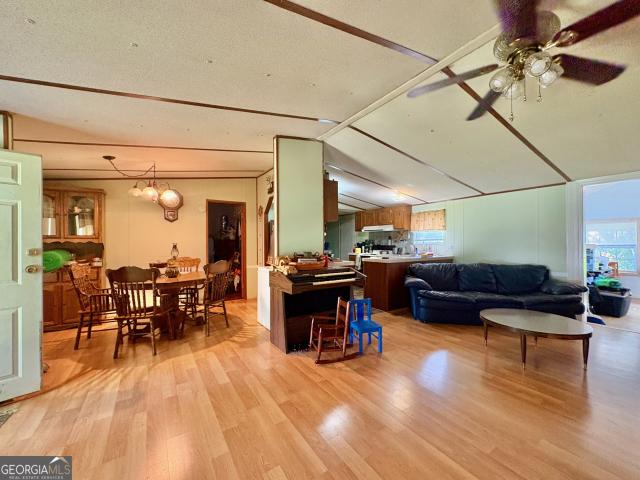 390 Peach Road