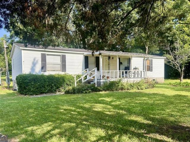 390 Peach Rd, Byron, GA 31008