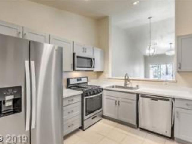 390 Rosado Springs St, Henderson, NV 89014 | MLS #2726