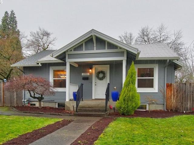 390 W Arlington St, Gladstone, OR 97027