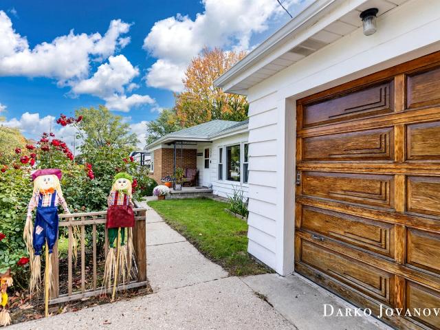 390 W Division Street