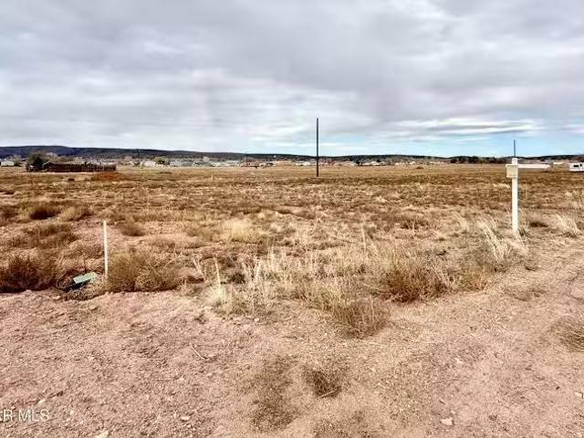 390 W Hawaii Rd, Paulden, AZ 86334 MLS 1071646