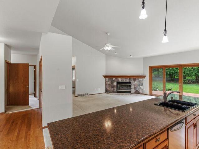 390 Woodlake Rd
