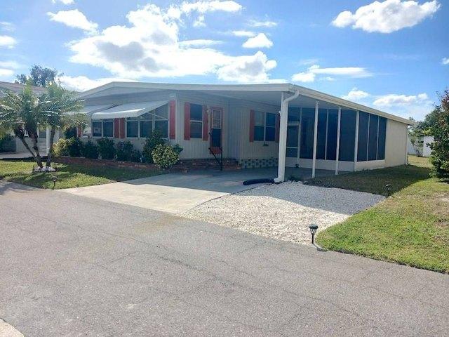 390 Teakwood Dr, Ellenton, FL 34222