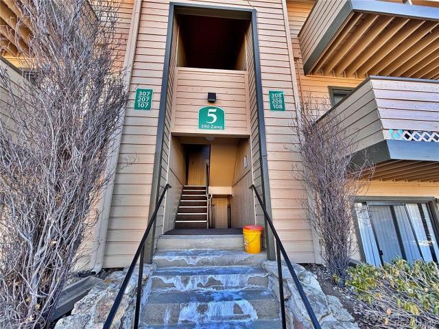 390 Zang St, Unit 5, Lakewood, CO 80228 | MLS #9447 | Compass