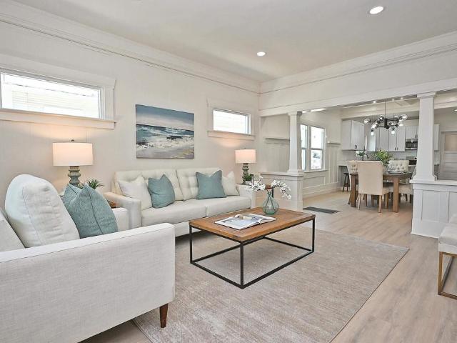 3914 Agua Vista St