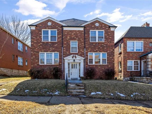 3914 Chippewa St, Saint Louis, MO 63116