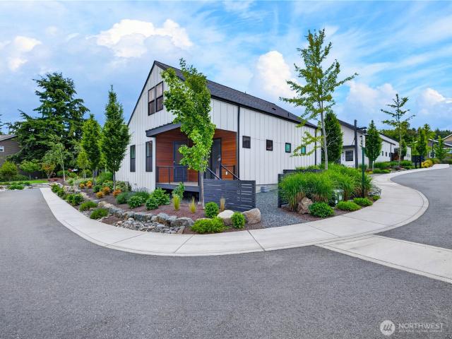 3914 Crosswinds Court