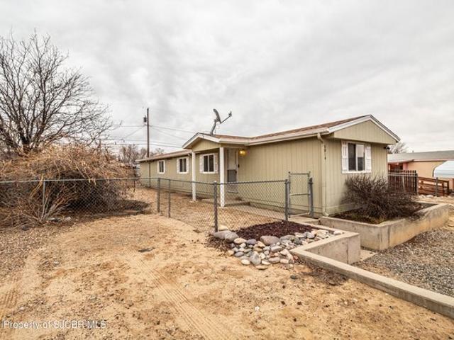 3914 Gold Ave, Farmington, NM 87402
