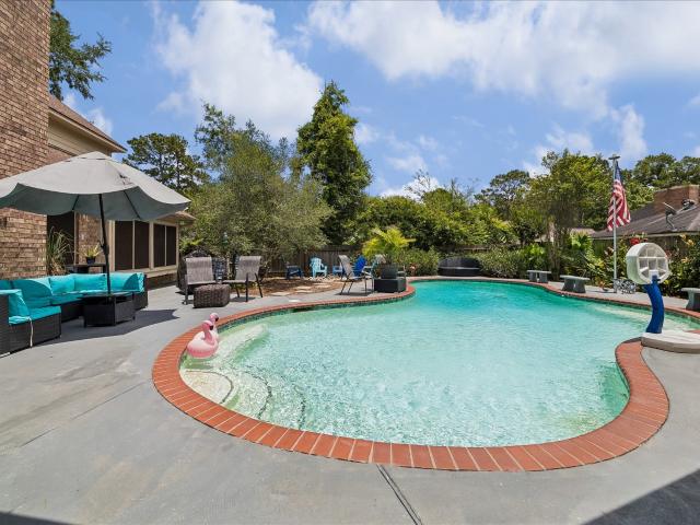 3914 Hill Springs Drive