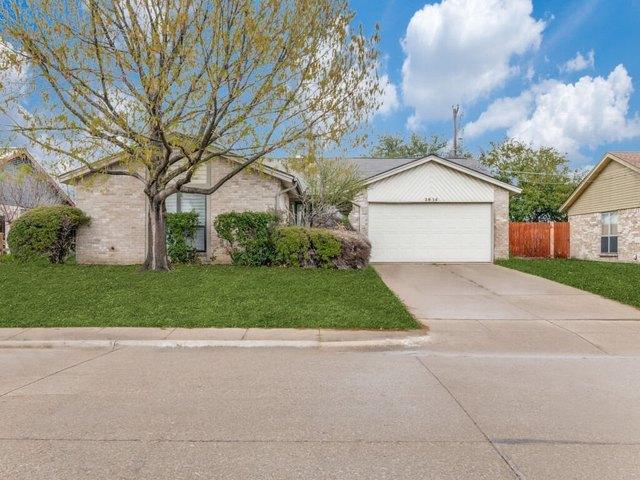3914 Willowood Ln, Grand Prairie, TX 75052