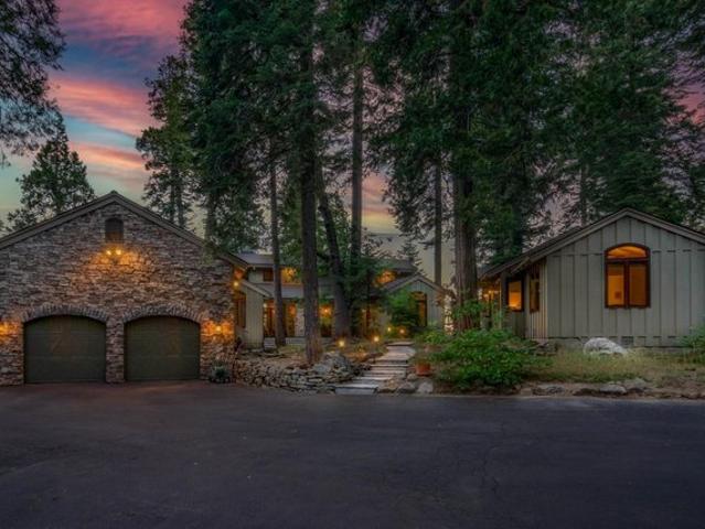 39155 Pitchwood Ln, Shaver Lake, CA 93664